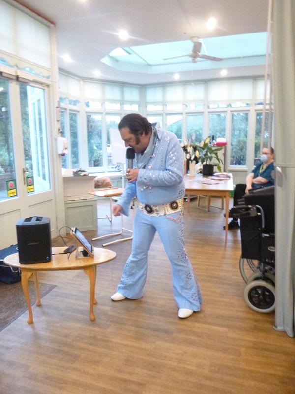 Elvis comes to Tupwood Gate Nursing Home - Cygnet Health Care